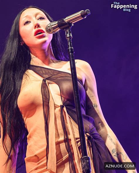 Noah Cyrus Flaunts Her Sexy Boobs At Splendour In The Grass Music Festival In Australia Aznude