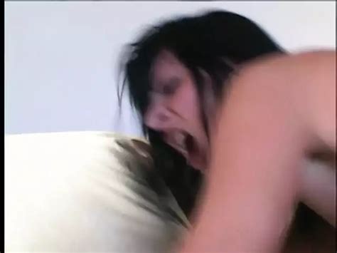 꽉 조이는 보지로 거대한 자지에 올라탄 금발 아가씨 xHamster
