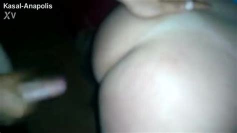 벌거 벗은 아마추어가 벌거 벗은 덩치와 네 발로 그녀의 보지를주는 것 Cnn Amador