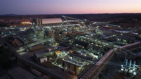 Celebrating Australian Made Lighting Innovator Looks To Defence IoT To Continue Expansion