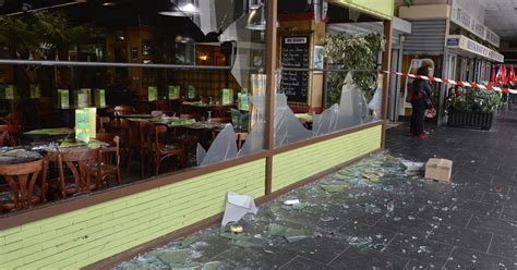 Frances Jews Flee As Rioters Burn Paris Shops Attack Synagogue