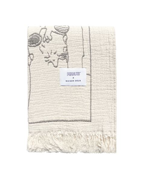 Peanuts Blanket Comic Flightschool Maison Deux