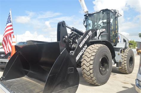 Fla Biz Receives Cat Limited Edition 938 Wheel Loader Ceg