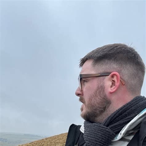 Irrelevant Irrelevant Irrelevantsounds • Threads Say More