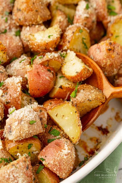 Garlic Parmesan Roasted Potatoes