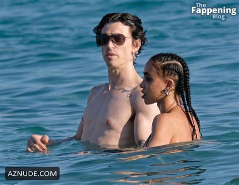 Fka Twigs And Jordan Hemingways Sexy Beach Day In Ibiza Aznude