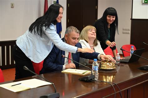 УНСС Ректорът откри Третата международна научна конференция „Иновативно развитие на аграрния