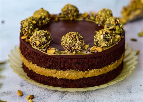 Торта Дубайски шоколад