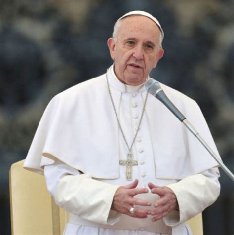 Обявиха причината за смъртта на папа Франциск За Жената