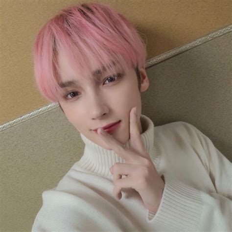 Huening Kai Icon Huening Kai Pink Hair Pink Hair Hueningkai Huening
