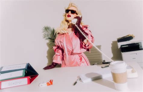 Interview Ali Larter Schön Magazine