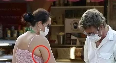 巩俐这身材膀大腰圆 丰乳肥臀的 展示了什么叫中老年人的代表