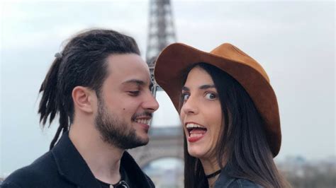 ΠΕΡΑΣΑ ΤΑ ΓΕΝΕΘΛΙΑ ΜΟΥ ΣΤΟ ΠΑΡΙΣΙ Youtube