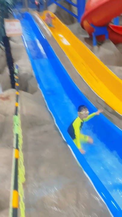 슬라이드 타다가 대형사고 날 뻔😨 Youtube