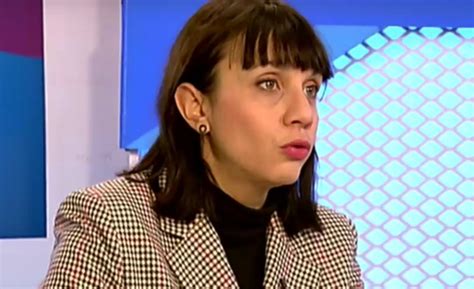 АЕЖ за казуса Христо Грозев Изключителен акт на агресия над свободата на словото Cross Bg