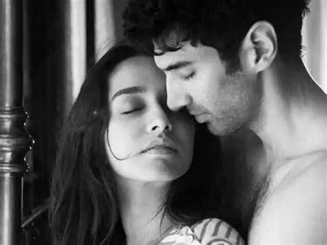 10 Sexts To Drive Your Partner Crazy Femina In