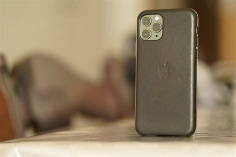 iPhone Xs レビュー裸運用 ねころぐる