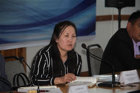 “ҮЙЛДВЭРЛЭЛ ТЕХНОЛОГИЙН ПАРКИЙН ЭРХ ЗҮЙН БАЙДЛЫГ САЙЖРУУЛАХ ТУХАЙ ХЭЛЭЛЦЭВ