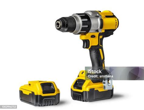 노란색 검은 색 무선 콤비 드릴 드라이버 해머 드릴과 흰색 배경에 격리 여분의 배터리 드릴에 대한 스톡 사진 및 기타 이미지 드릴 배터리 전원 컷아웃 Istock
