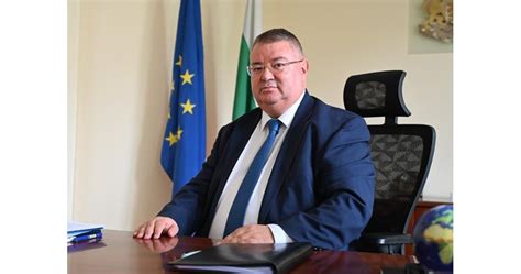 Министър Иванов Стартираме Модул за самостоятелно сертифициране на цифрова компетентност