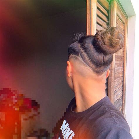34 Man Bun Undercut Styles