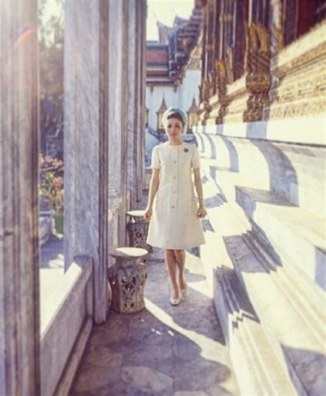 როგორ გამოიყურებოდნენ ირანის მაცხოვრებლები 1979 წლის ისლამურ რევოლუციამდე