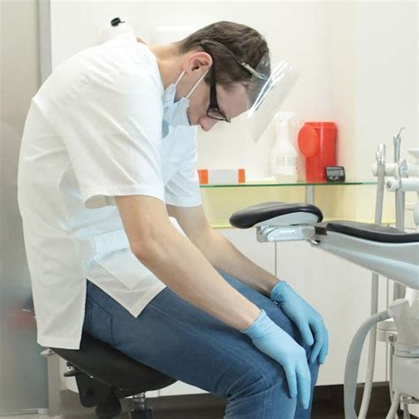 چالش مدیریت کلینیک دندانپزشکی راه حل غلبه بر آن