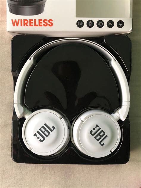 Jbl Wireless Headphones Audio Headphones Headsets On Carousell