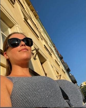 Lady Lyne Bio Wiki Age Height Weight Net Worth