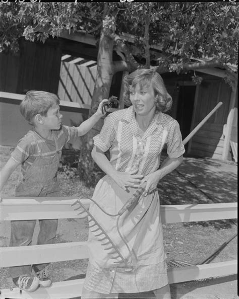 The Twilight Zone Season 1 Episode Photos Mr Video Productions