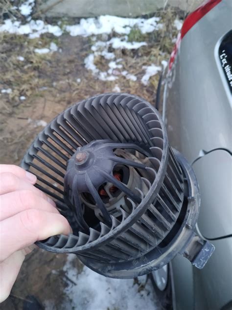 Замена вентилятора печки. Valeo — Renault Megane II, 1,6 л, 2008 года ...