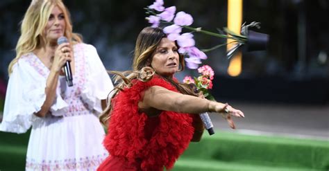Orden Pernilla Inte Vill Höra Carola Stal Showen Helt ”smular Sönder