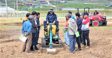 군위군 안전한 농 작업위해 농업기계 현장실무교육은 필수”