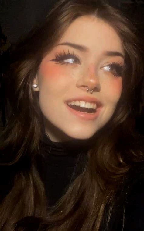 Pin By Znob On Sen Cute Makeup Looks Grunge Makeup E Girl Makeup