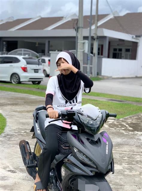 Awek Lc Coming🤙 Girly Style Outfits Asian Models Female Muslimah Aesthetic