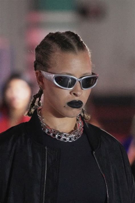 Слънчеви очила за ЛЯТО 2023 185 модела Страница 4