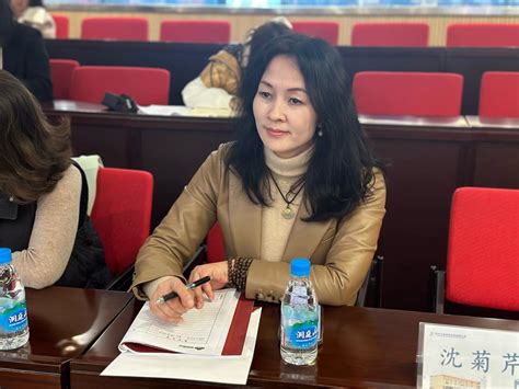 【五育融合】专业成长展芳华——沈菊芹名师工作坊与吴菁班主任名师工作室联合研修活动 区域动态 新闻中心 苏州工业园区教育网