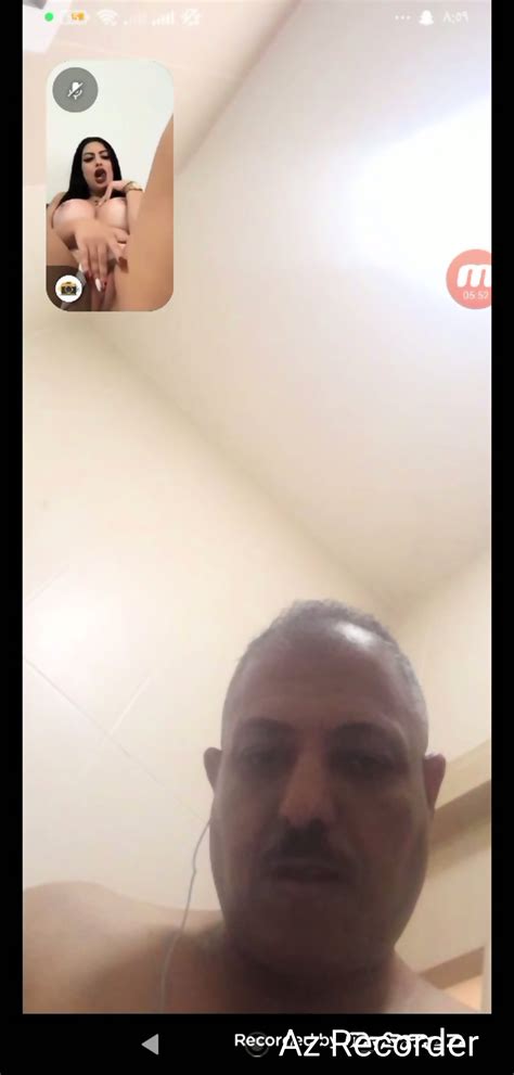 فضيحه مصري عمر محمود احمد مقيم في عمان شاذ جنسي يمارس العادة السرية في