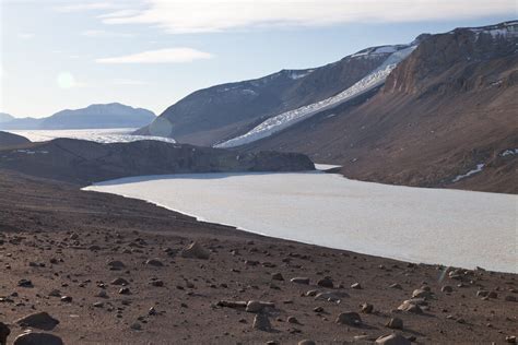 Mcmurdo Dry Valleys Antarctica Atlas Obscura