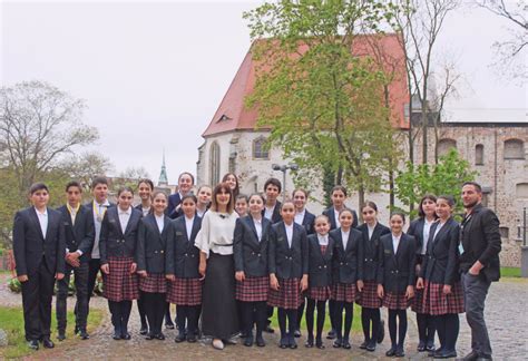 “ანი Zet ის” შესახებ Ani Zet