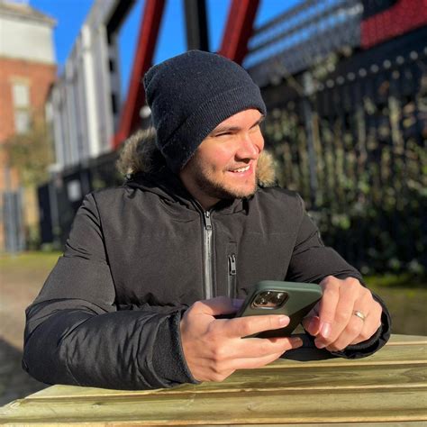 Jonathan Andrade Medium