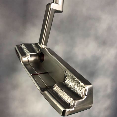 가수 세븐의 선택 앤드 Gss 퍼터 그의 골프 비결을 알아보자