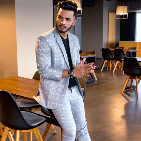 Farshad Aspire To Live Without Limits Wearing Tanjim Facebook