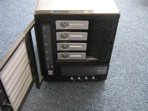 Thecus N4100 Pro Review Packaging Techpowerup