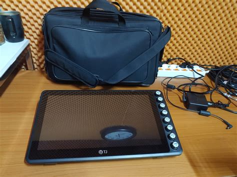 공연장비중고장터중고악기음향특수조명방송장비행사용품마이크색소폰전자올겐키타엘프 Band