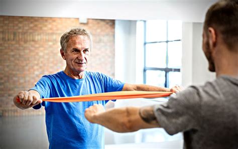 The 6 Best Rhomboid Exercises For Your Upper Back