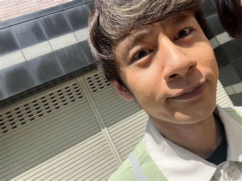 Sexy Zoneさんのインスタグラム写真 Sexy Zoneinstagram「⁡ ⁡ 引力。 カメラはきっと、魅力的な人にひきつけ