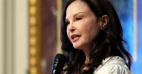 Ashley Judd Speaks Out On The Right Of Women To Control Their Bodies And Be Free From Male