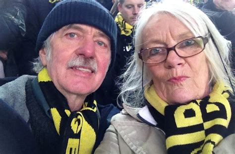 Weltumsegler Wilfried Erdmann Kathena Aktuell Fußball Highlight Für Astrid Und Wie Man Einen