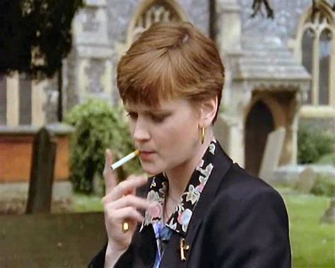 Smoking Celebs Click Image To Close This Window
